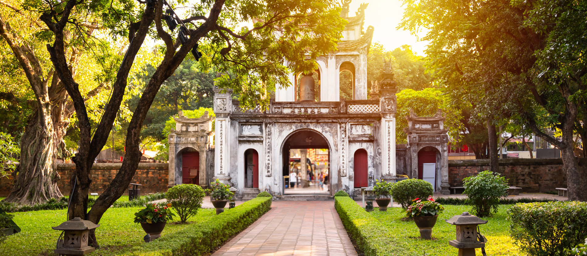 Jewels of the Pacific Rim | National Geographic Expeditions