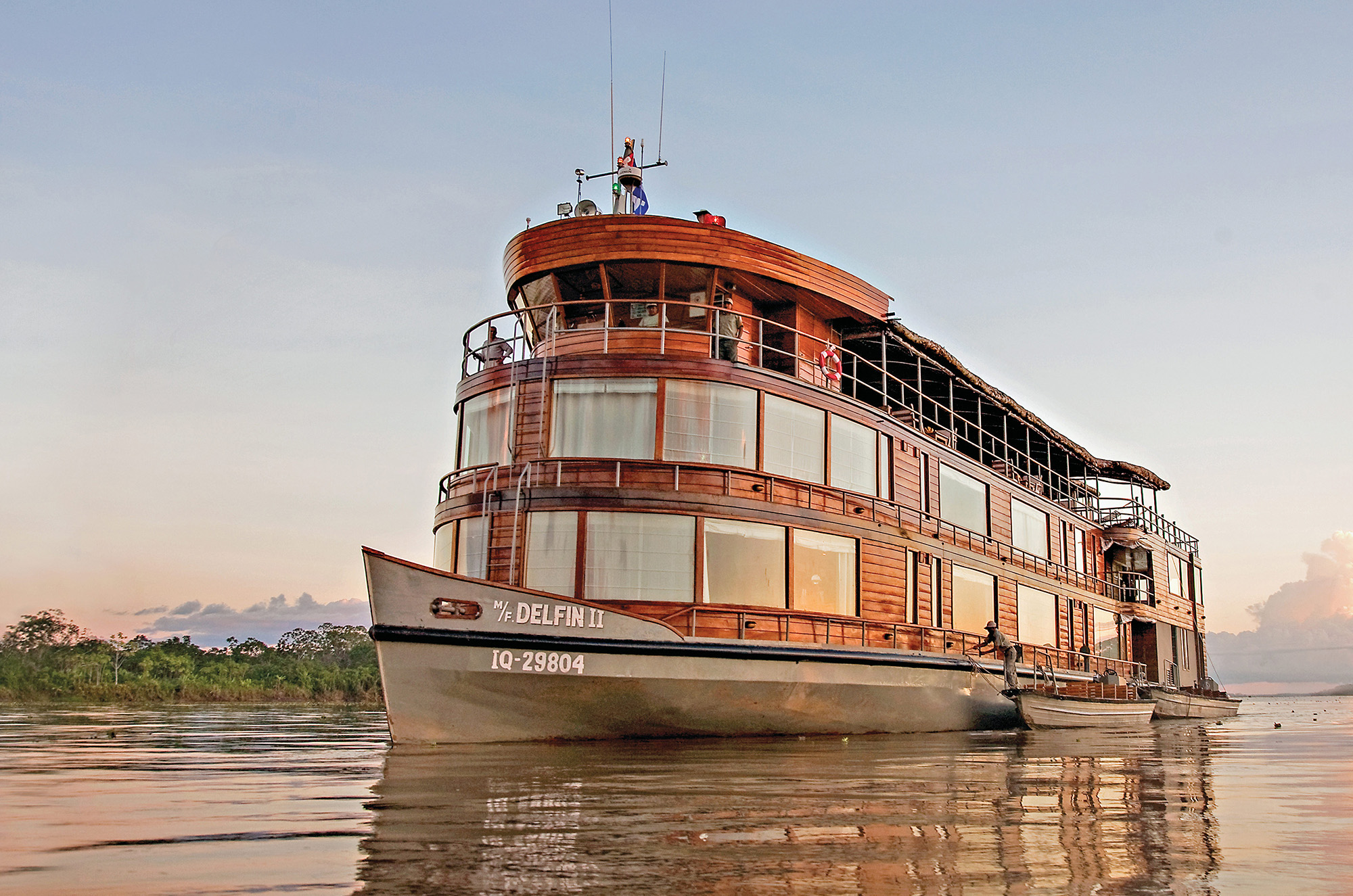 Delfin II | National Geographic Expeditions