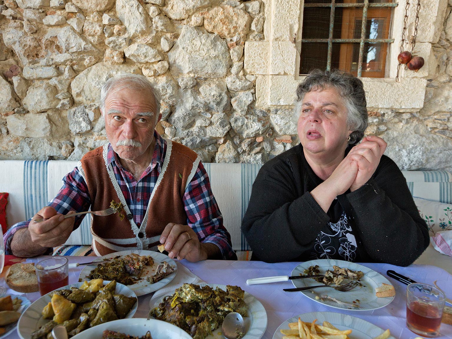 What Culture Sits On The Floor To Eat Meat | Viewfloor.co