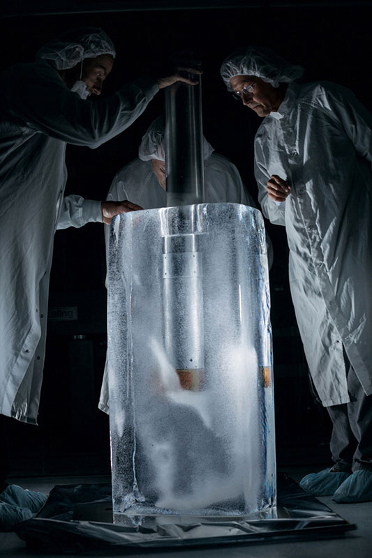 Astrobiology - The Hunt for Life Beyond Earth